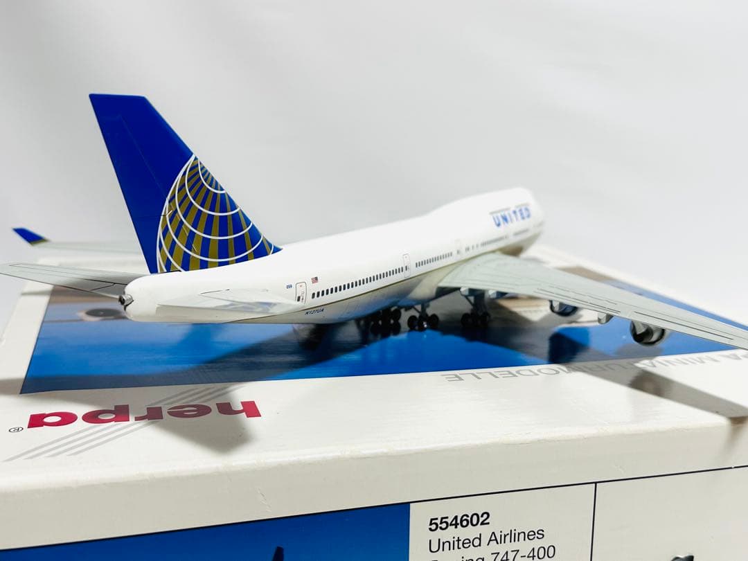 航空機・ヘリコプター Herpa 1/200 United Airlines B747-400