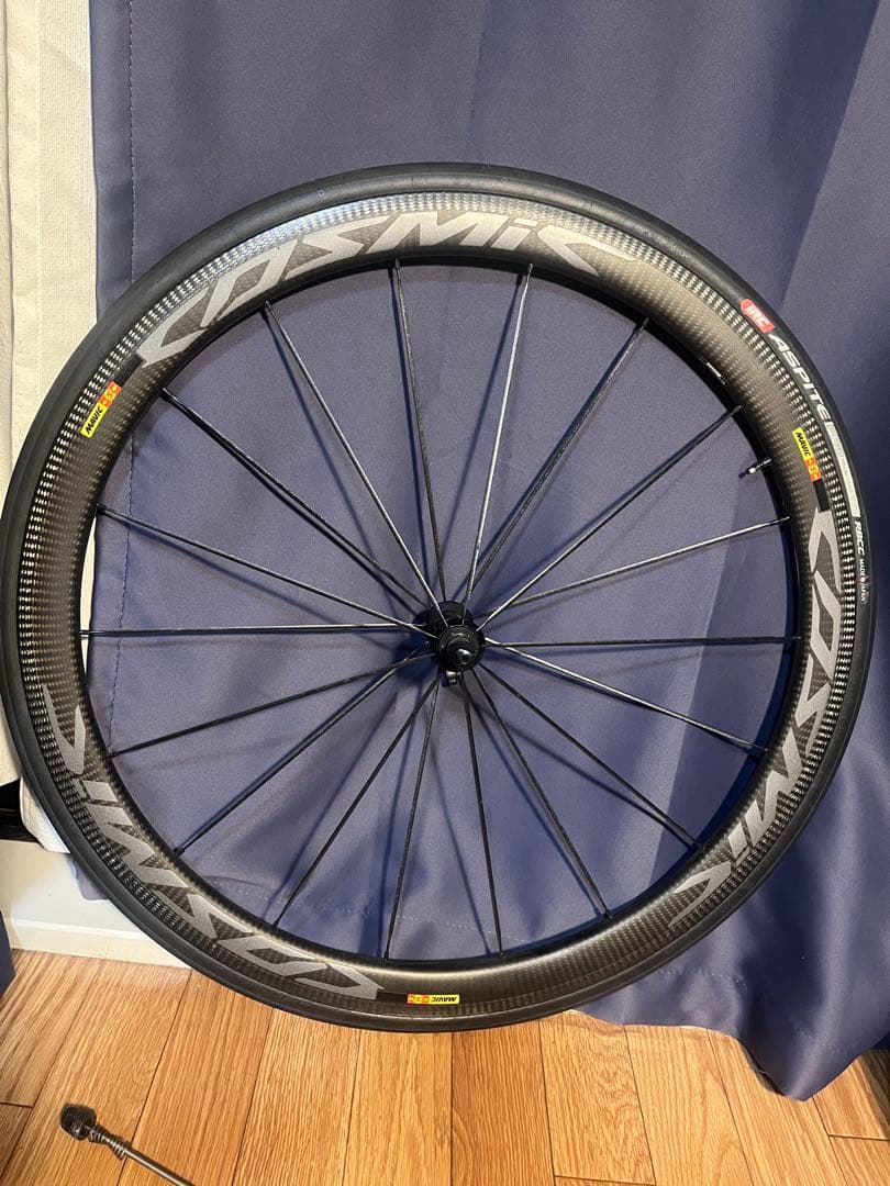 Mavic Cosmic Pro carbon SL クリンチャー