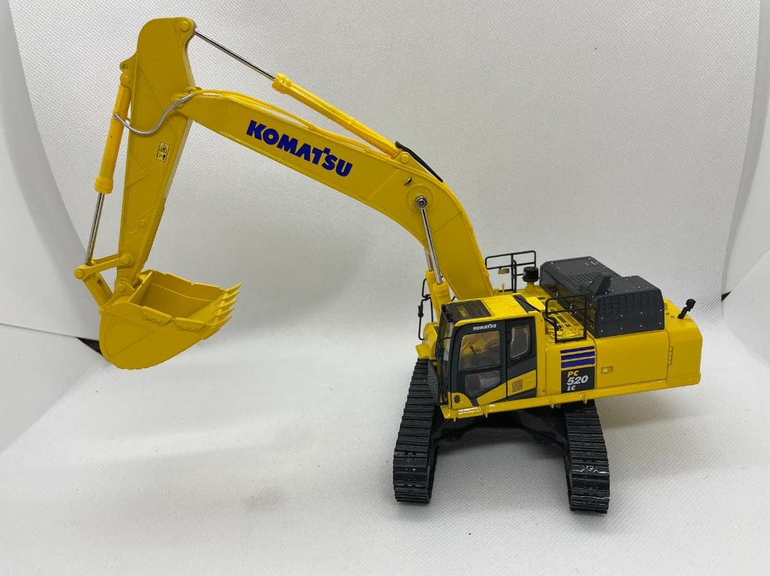 31R-010 1/43 コマツ KOMATSU PC520LC-11MO