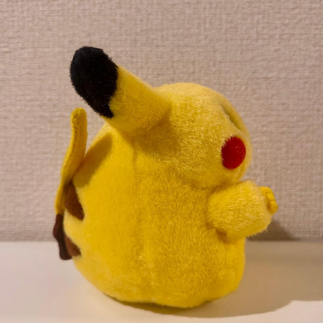 TOMY製 ピカチュウ ぬいぐるみ ポケモン POKEMON Pikachu