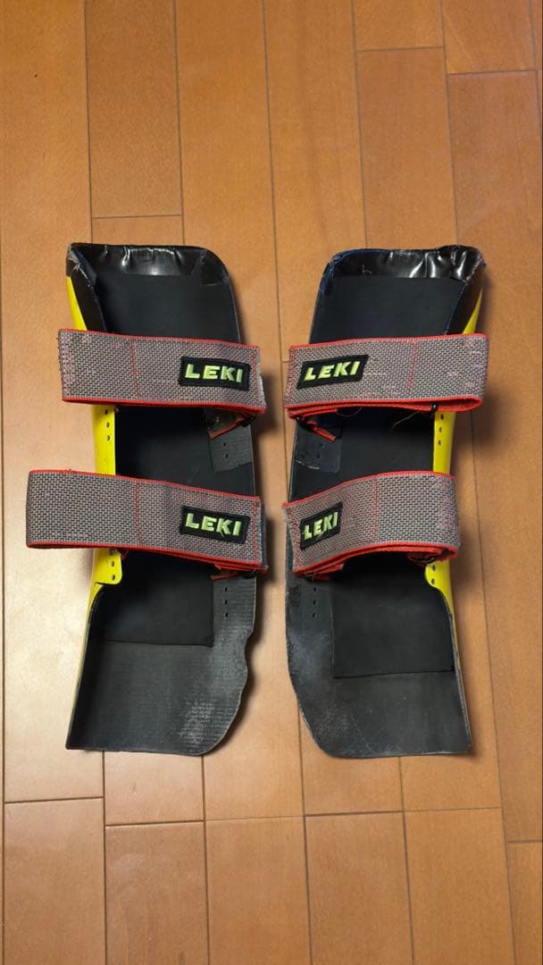 LEKI スキー用カーボンプロテクター レガース