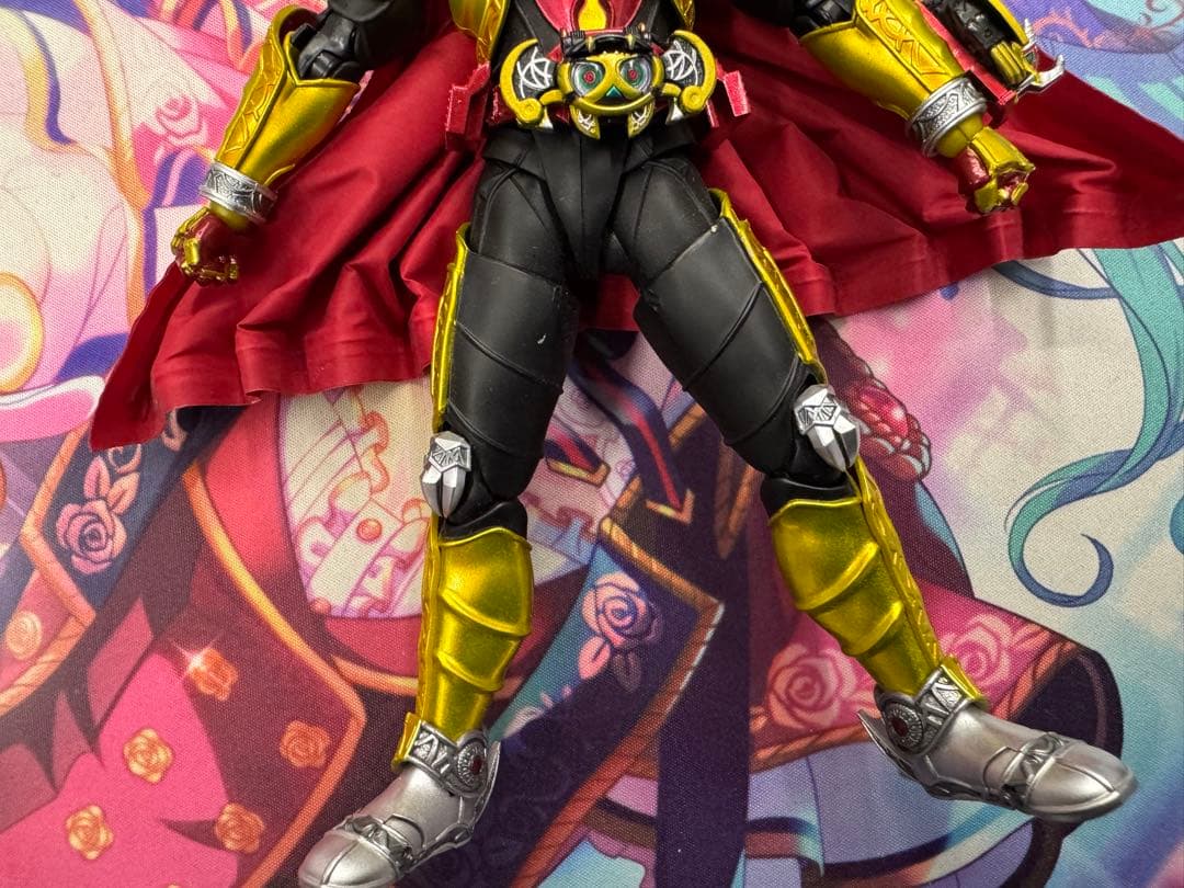 (中古品)真骨彫製法S.H.Figuarts仮面ライダーキバエンペラーフォーム