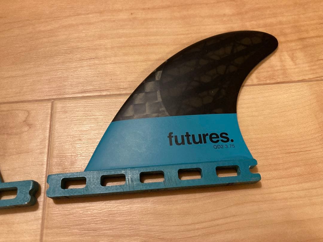 Blackstix 3.0 F4 -v2 FUTURES 5フィン　Sサイズ