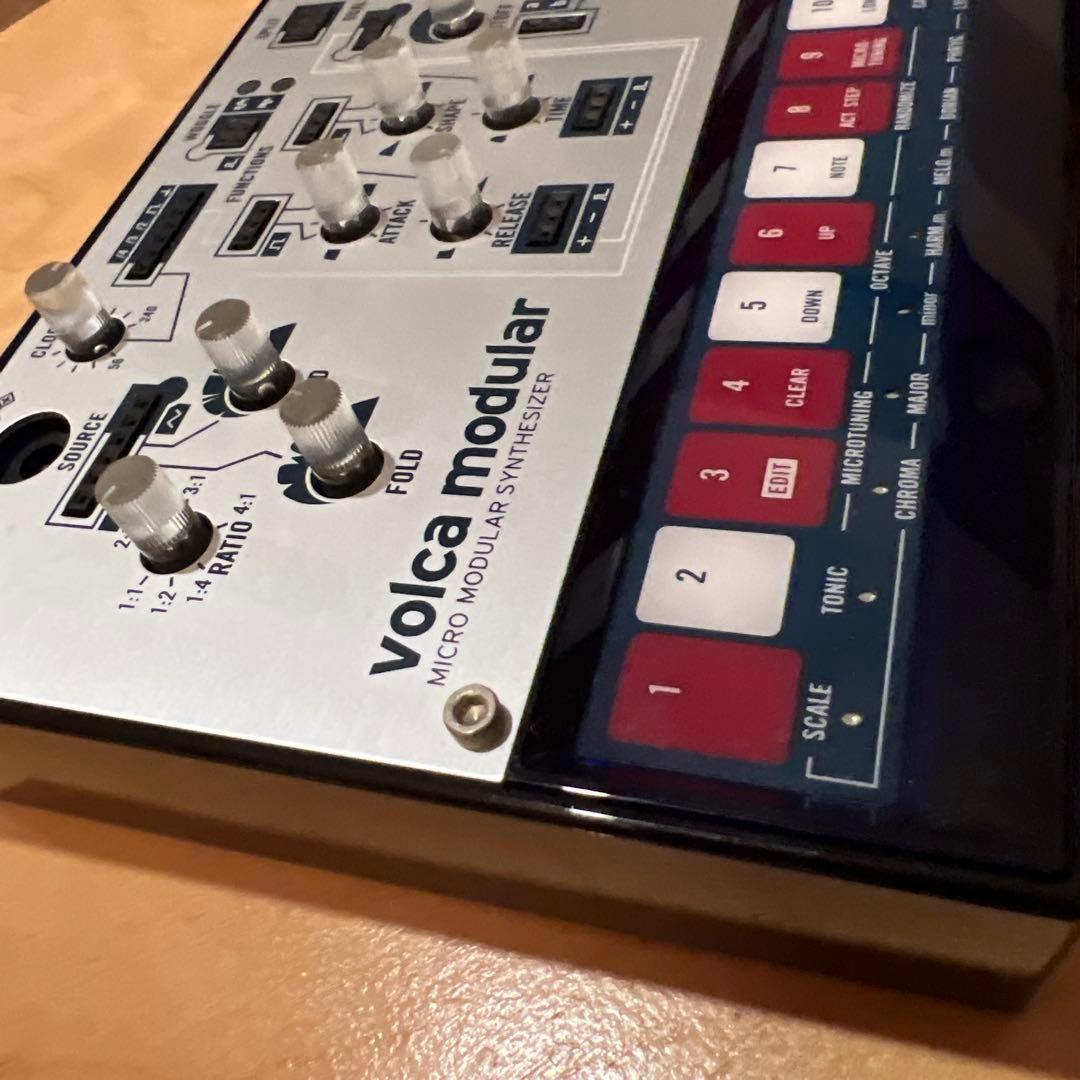 Korg Volca Modular (付属品多数 + ポータブルケース)