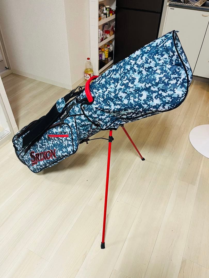 軽量、美品　Srixon 迷彩柄 スタンドゴルフバッグ