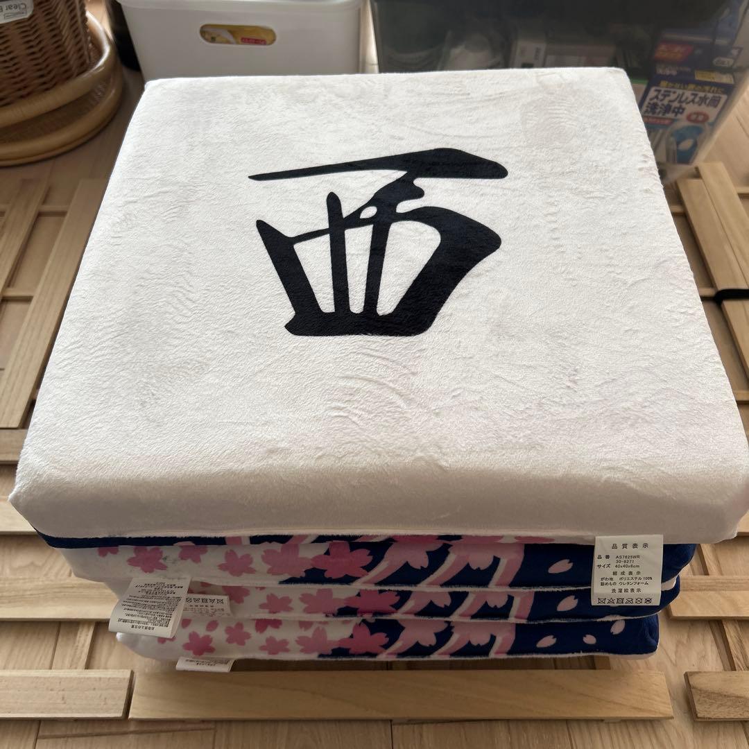 Mリーグ　サクラナイツ　しまむらコラボクッション　東西南北セット