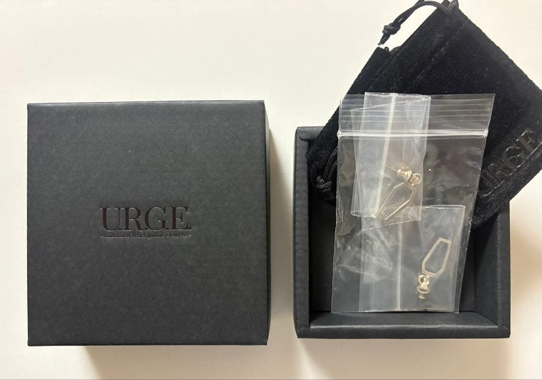 U.R.G.E. URGE 葉月 lynch. コフィン スタッド ピアス　2個