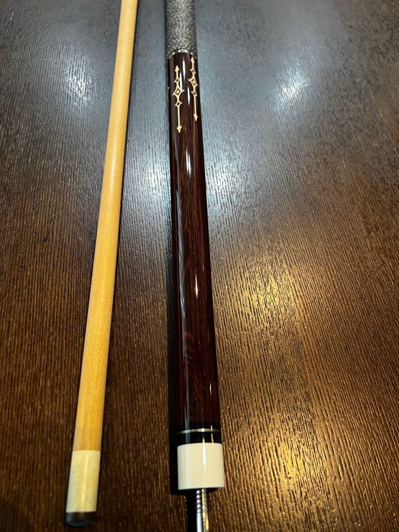 【中古・美品】Mezz Cues メッヅキュー　ECシリーズ　ビリヤード