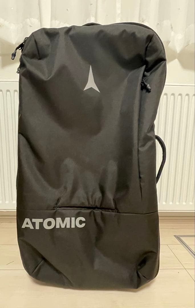 ATOMIC キャリーケース黒 大容量