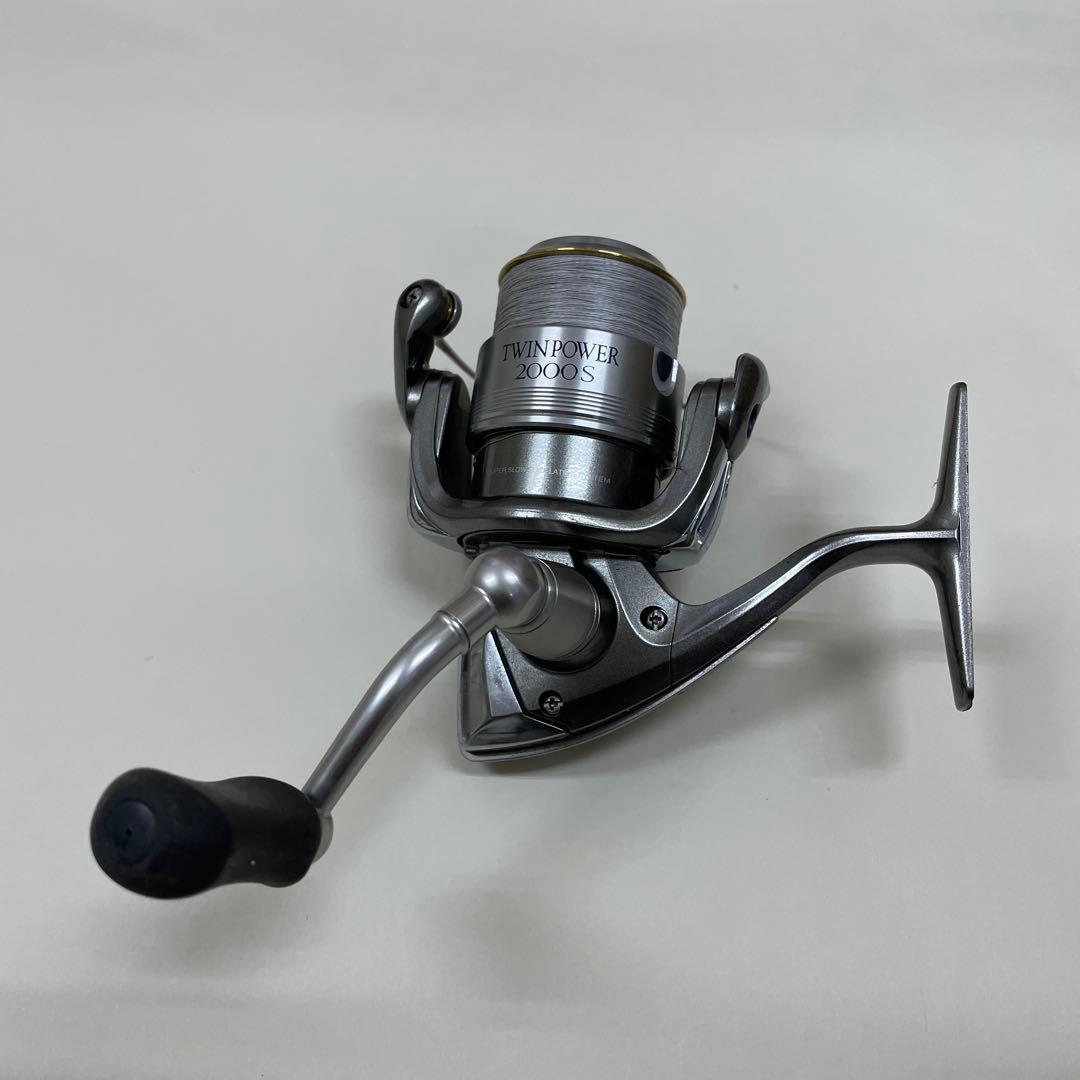 【ほぼ未使用】SHIMANO TWIN POWER 2000S スピニングリール