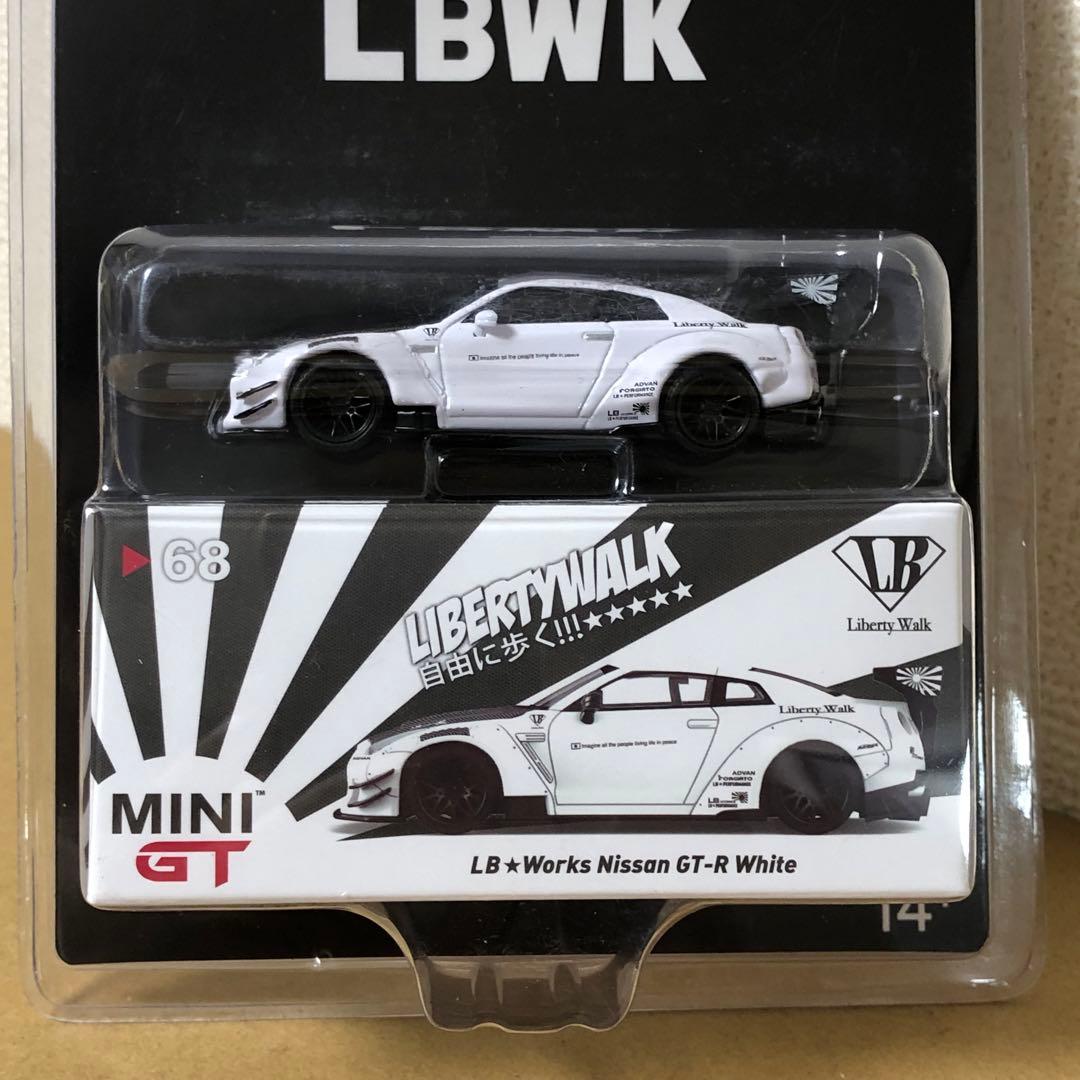 MINI GT ミニGT　LB WORKS　NISSAN GT-R　WHITE