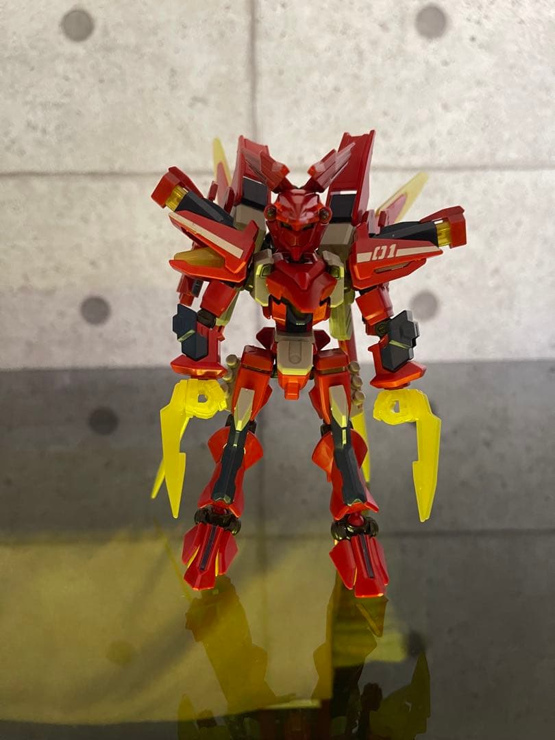 ダンボール戦機　LBX ドットブラスライザー•ジーエクスト