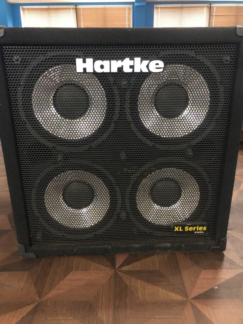 Hartke XL Series 410XL ベースキャビネット　引き