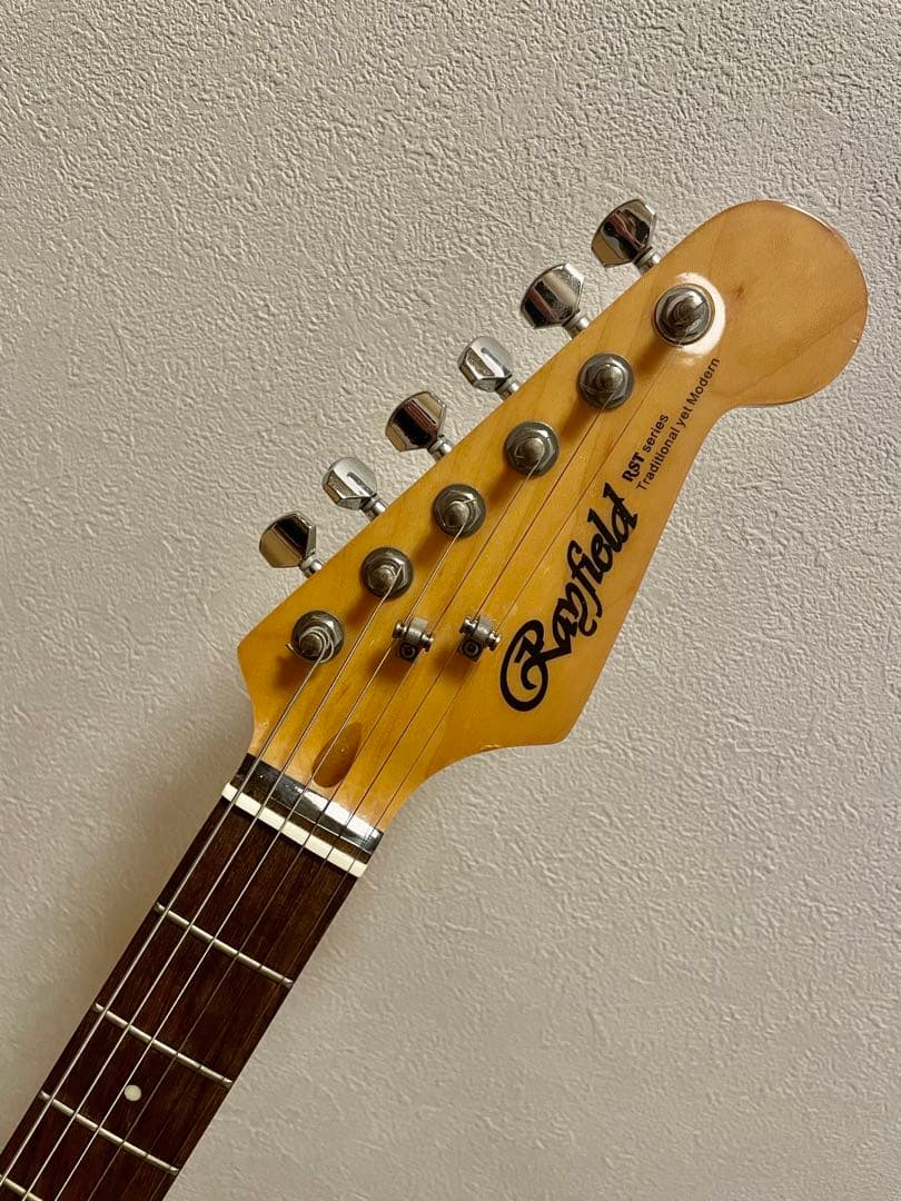 Rayfield / Stratocaster RST-320 ギター