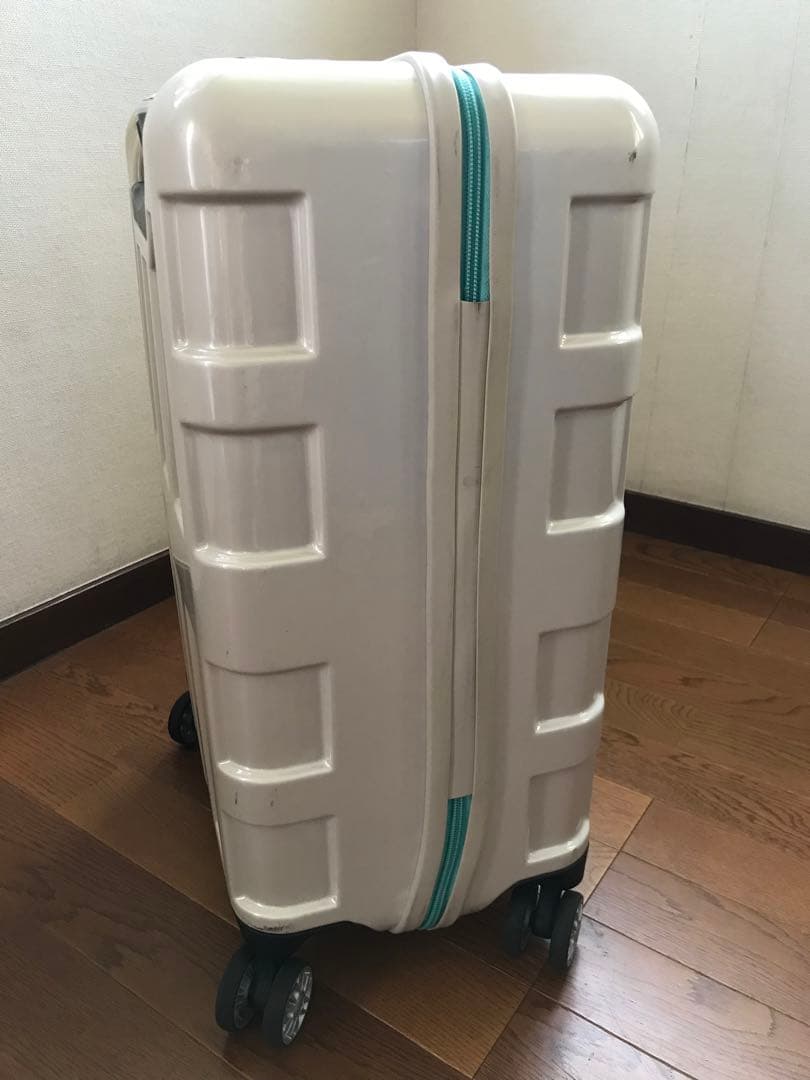 スーツケース 40L キャリーケース　パールホワイト　TSAロック搭載