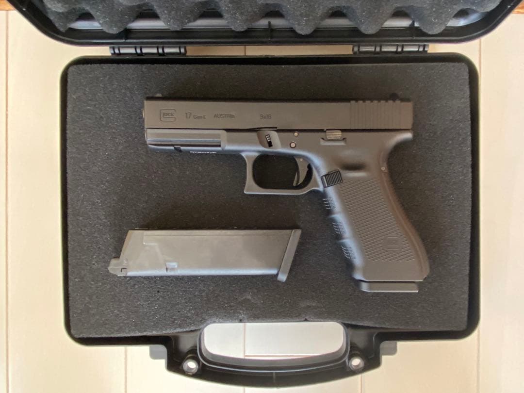 ハードケース付き　東京マルイ　GLOCK17 ガスガン❗️