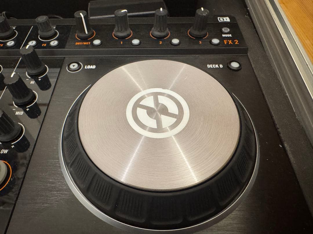 TRAKTOR KONTROL S4 mk2 DJコントローラー