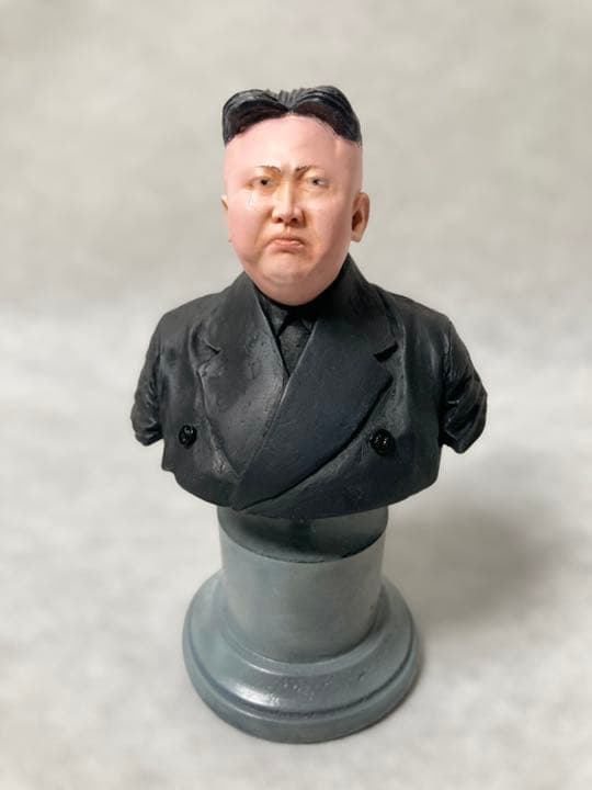 金正恩 ガレージキット　フィギュア 北朝鮮 習近平　完成品　シュプリーム