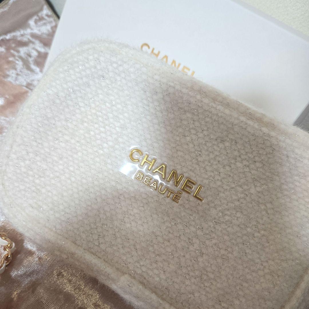 新品未使用 CHANEL ノベルティ チェーン付きポーチ ホワイト ラメ入り