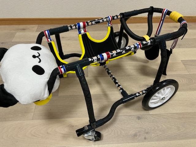 犬の車椅子、柴犬用4輪車、犬用車椅子
