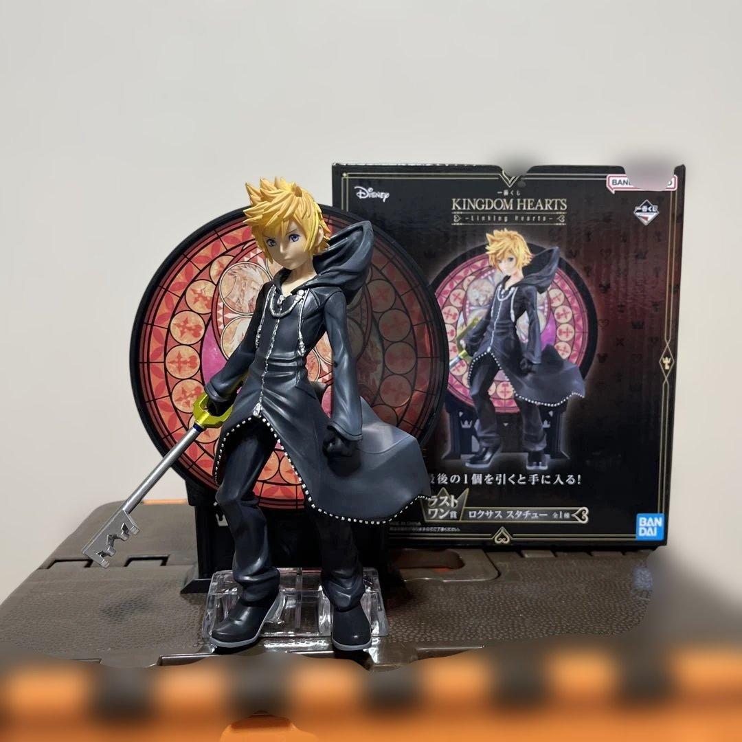 ほぼ新品/BANDAI KINGDOM HEARTS ロクサス フィギュア