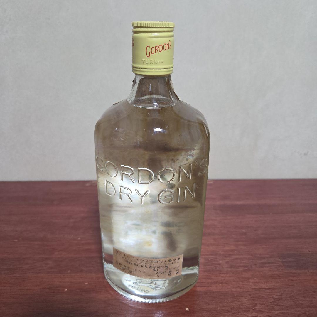 Gordon's Dry Gin 1957年輸入品　レア品？ 裏ラベル逆さ張り！