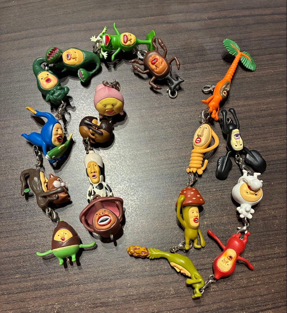 18点　初期 こびとづかん　つながるマスコット　チャーム　キーホルダー　セット