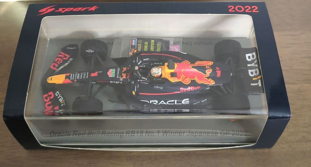 Red Bull Racing RB18 2022 日本GP優勝ミニカー