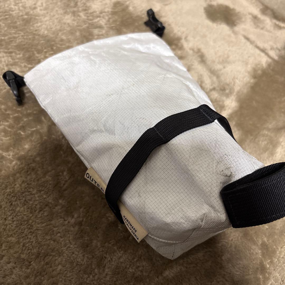 OUTER SHELL Rolltop Saddlebag サドルバッグ 白