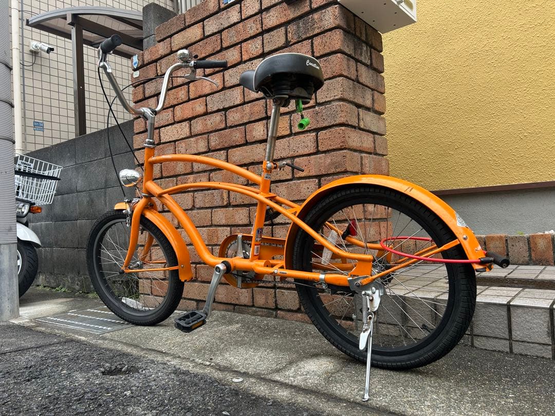 兵庫県神戸市より！ビーチクルーザー　アメ車自転車　オレンジです。