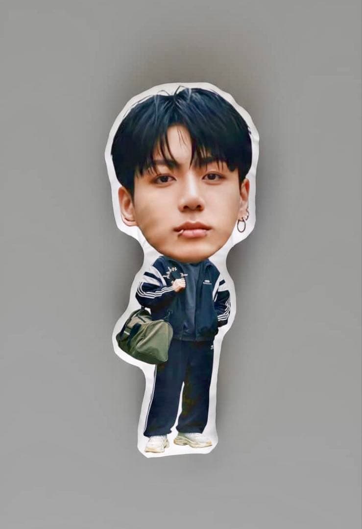 BTS Jungkook ジョングク グク 2等身クッション 30cm