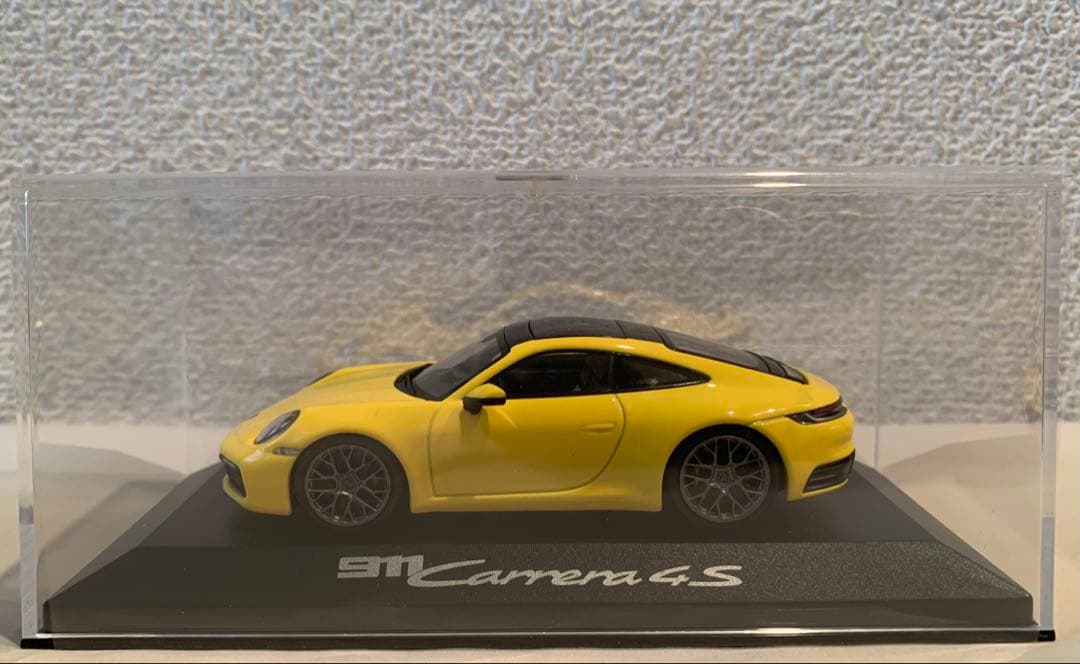 ポルシェ特注1/43 Porsche 911 (992)Carrera 4S