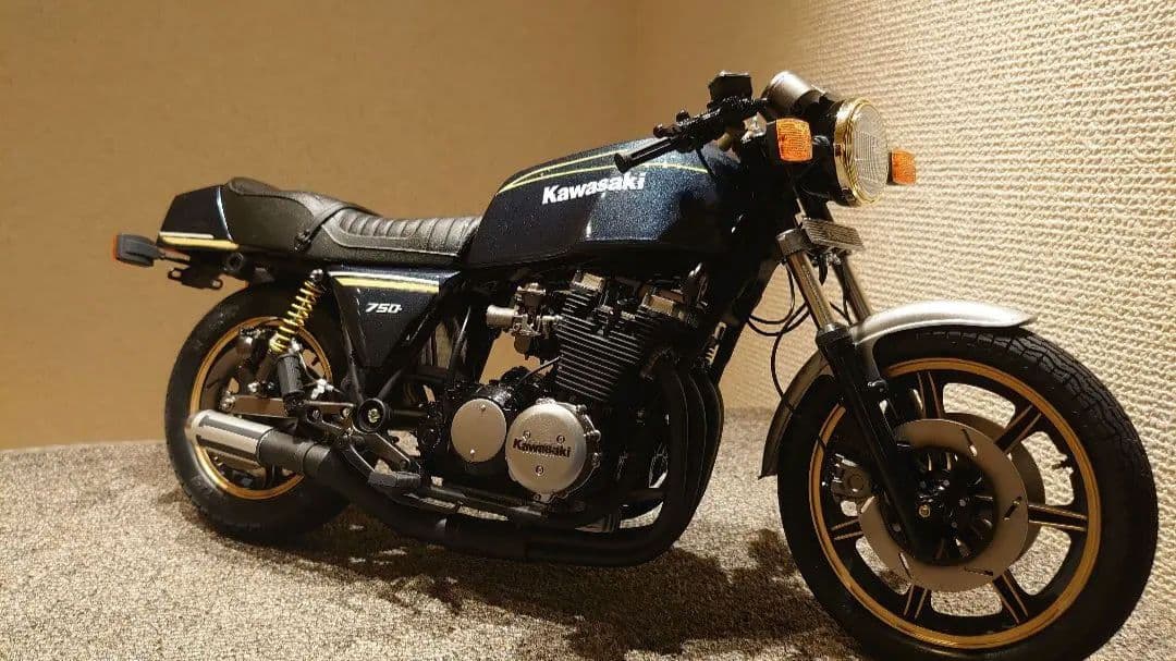 【メル64289です！】1/6 カワサキ 750FX 4気筒modoki