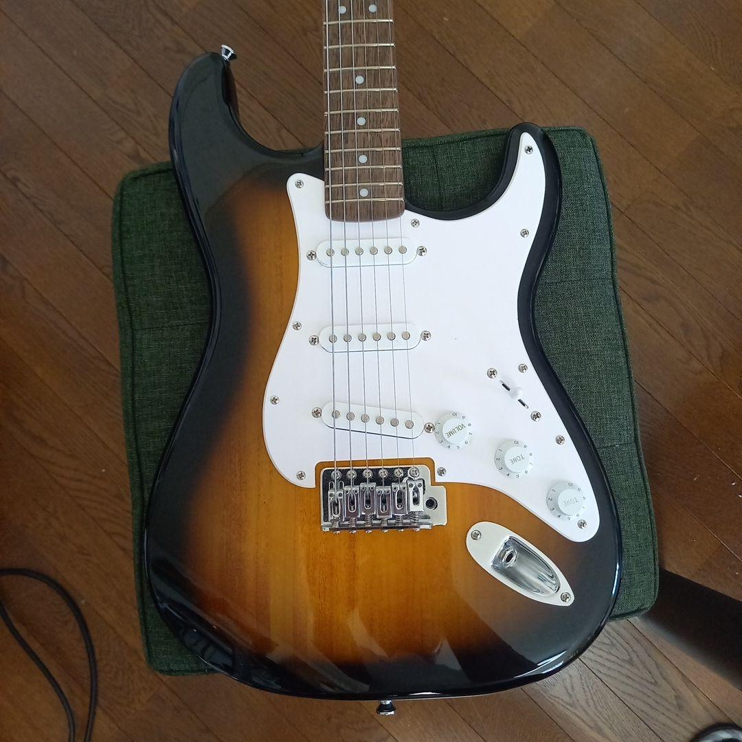 『軽量美品』Squier BY Fender　　BULLET　 STRAT