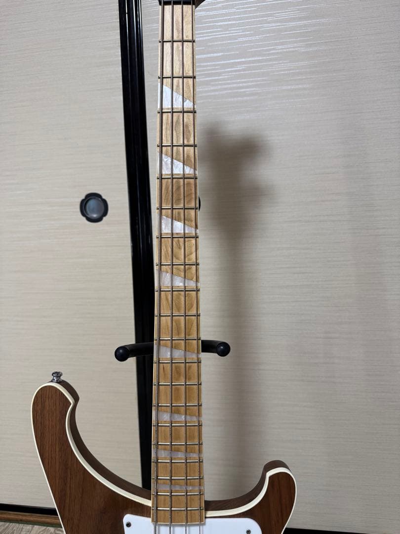 【今日だけ1万割引】Rickenbacker 4003 walnut 早い物勝ち