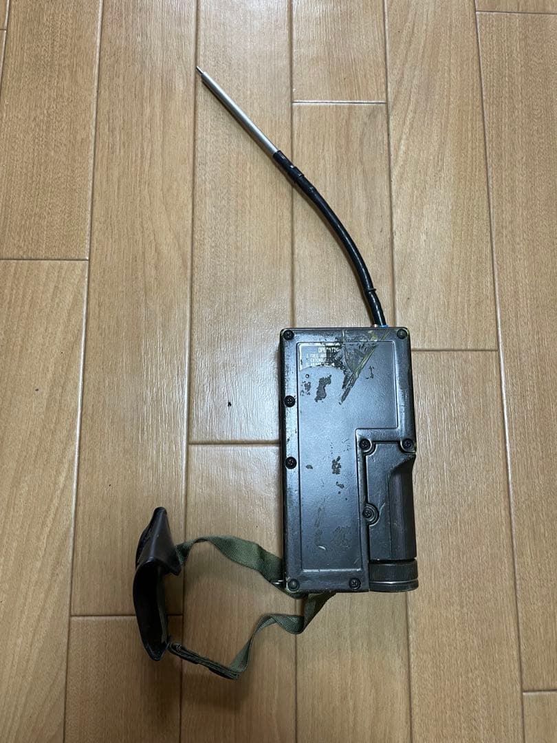 米軍実物放出品 AN/PCU-90 サバイバルラジオ