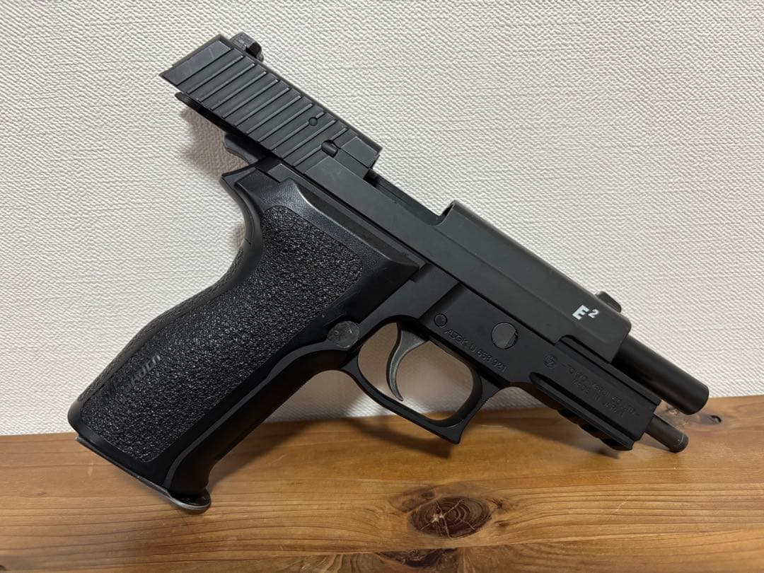 東京マルイ SIG SAUER P226 E2 ガスブロ