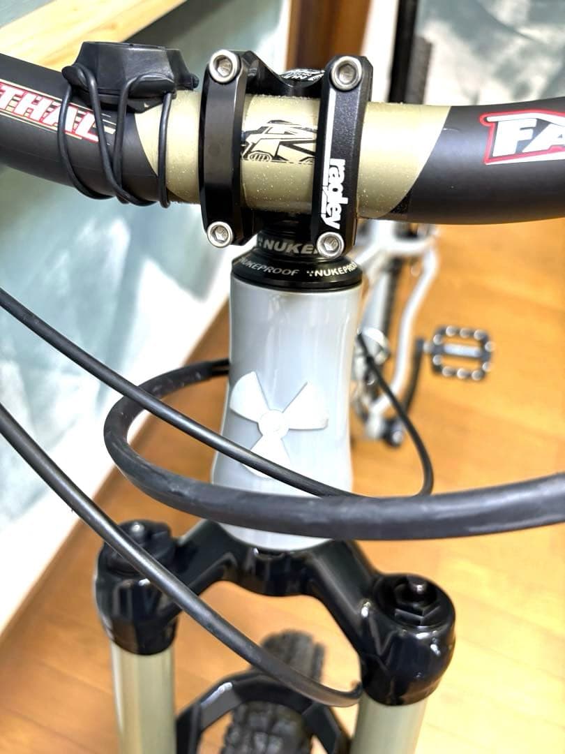 Nukeproof Scout 275年式不明 XTコンポ レンサルカーボン