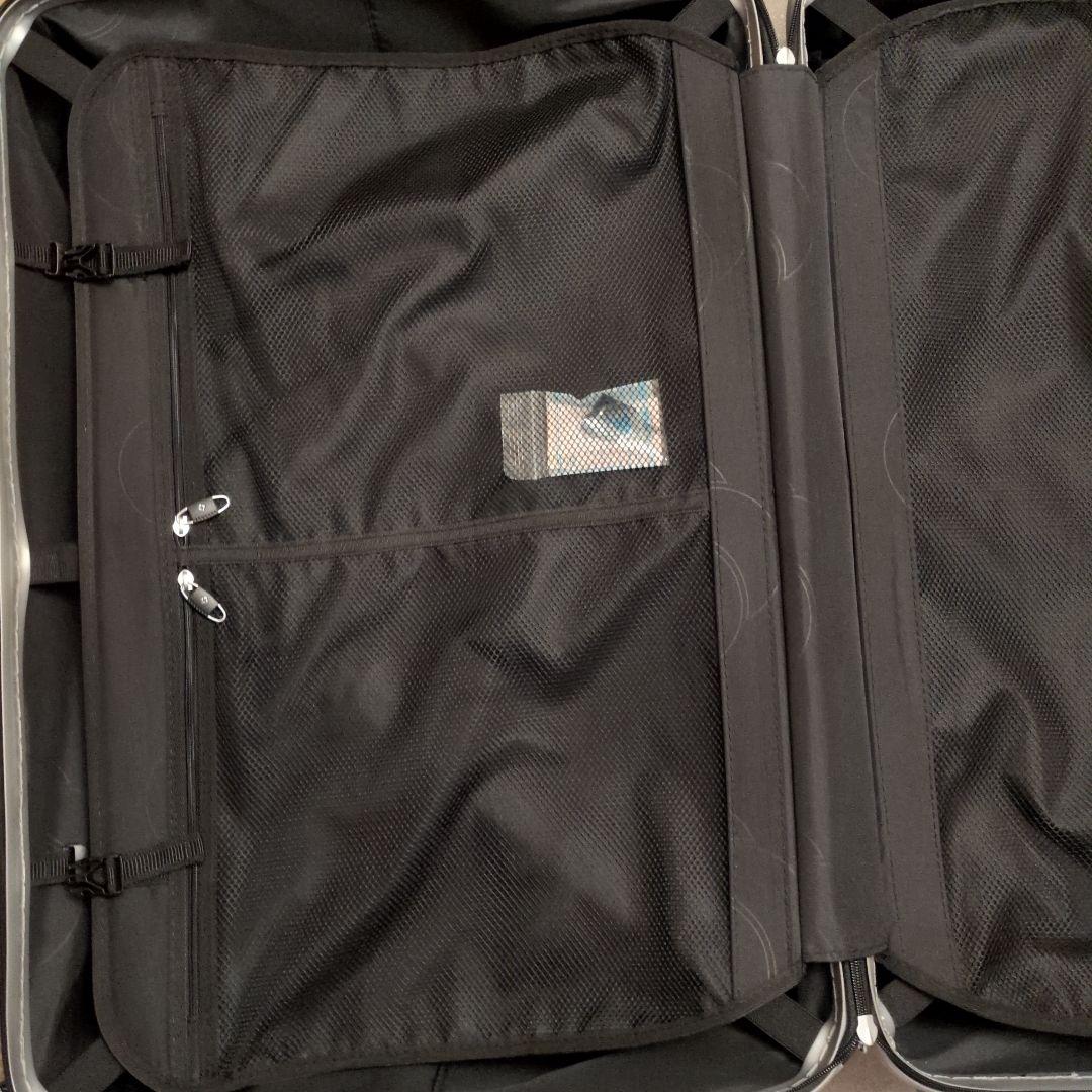 Samsonite シルバースーツケース72×50、厚み約28㌢
