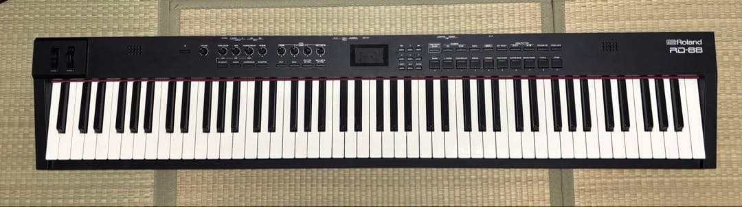 Roland RD-88 純正キャスターケース付き（単品販売もあります！）