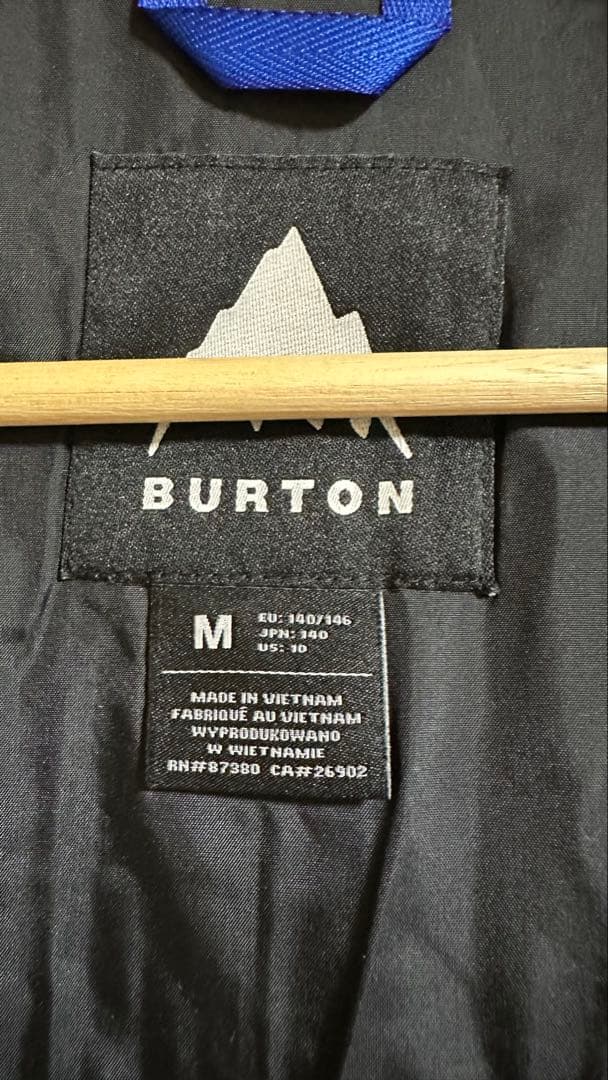 Burton 子ども用スノーボードウェア 上下セット 宇宙柄　M/140cm