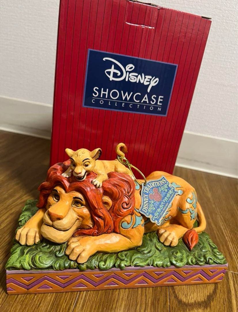 Disney Showcase ムファサとシンバフィギュア　父の誇り　エネスコ