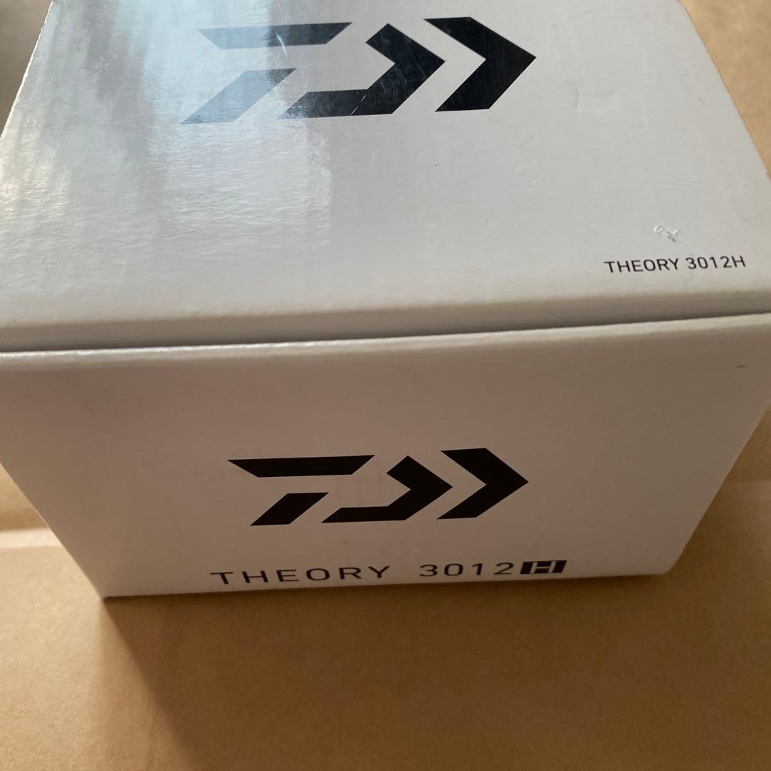 DAIWA THEORY 3012H スピニングリール　セオリー