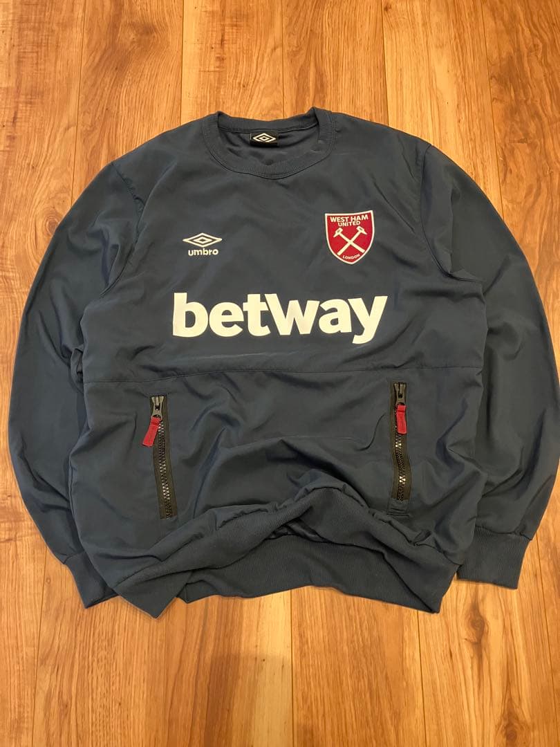 ウエストハム UMBRO プルオーバー betway 古着　アンブロスウェット