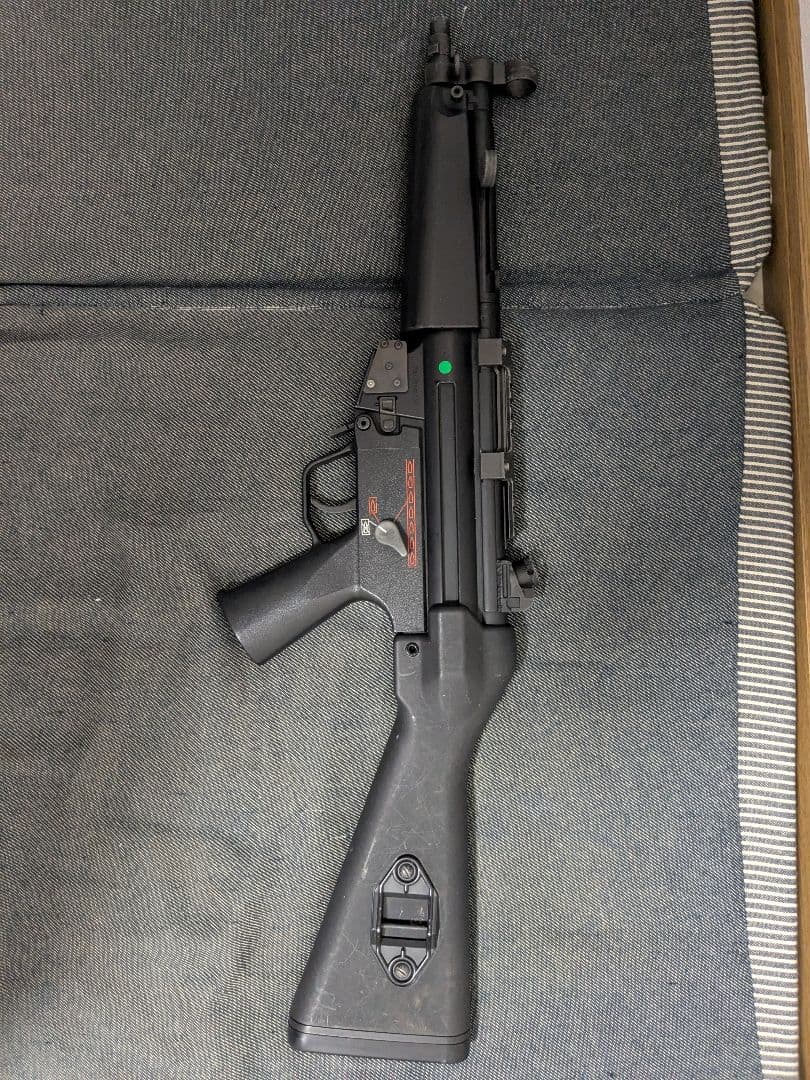 東京マルイ　MP5