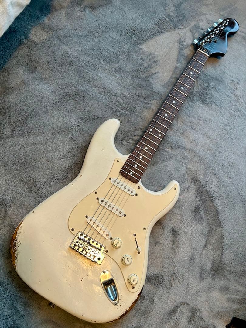 Squier affinity st ラッカー レリック