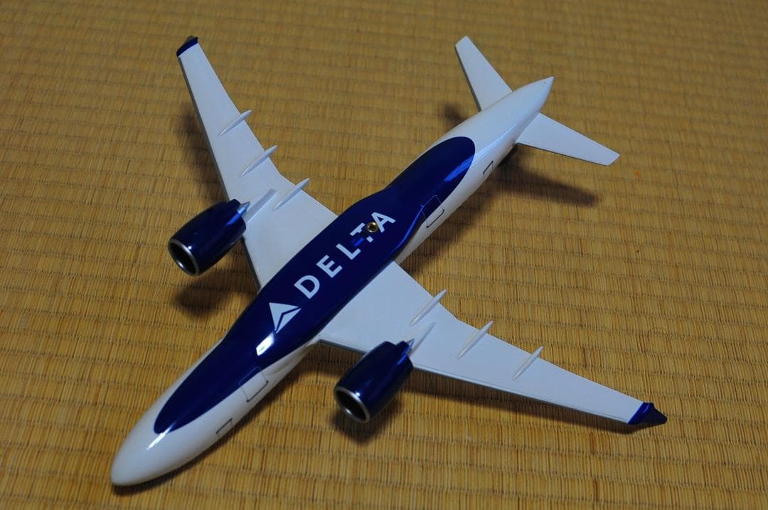 デルタ航空 Airbus A220-100 1/100スケール