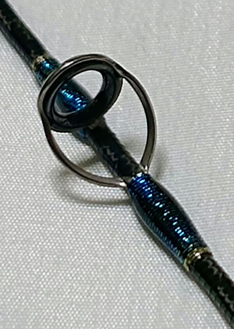 シマノ　ワールドシャウラ 青　15102R-2