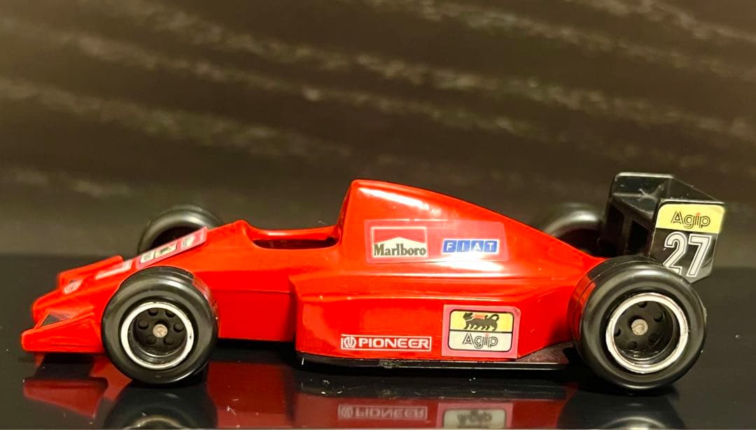 【完全美品】　トミカ　フェラーリF-1 マルボロ