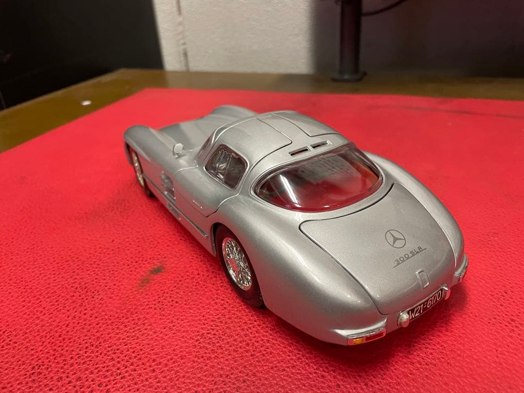 メルセデスベンツ　300SLR